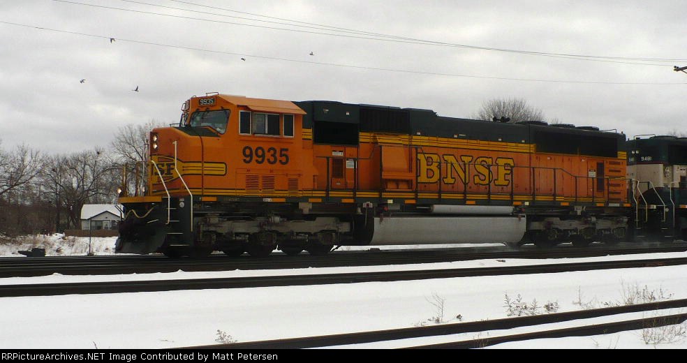 BNSF 9935
